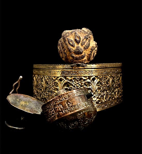 Stone of Secrets Power: Conjuring & Dealing with Entity, Sixth Sense ...